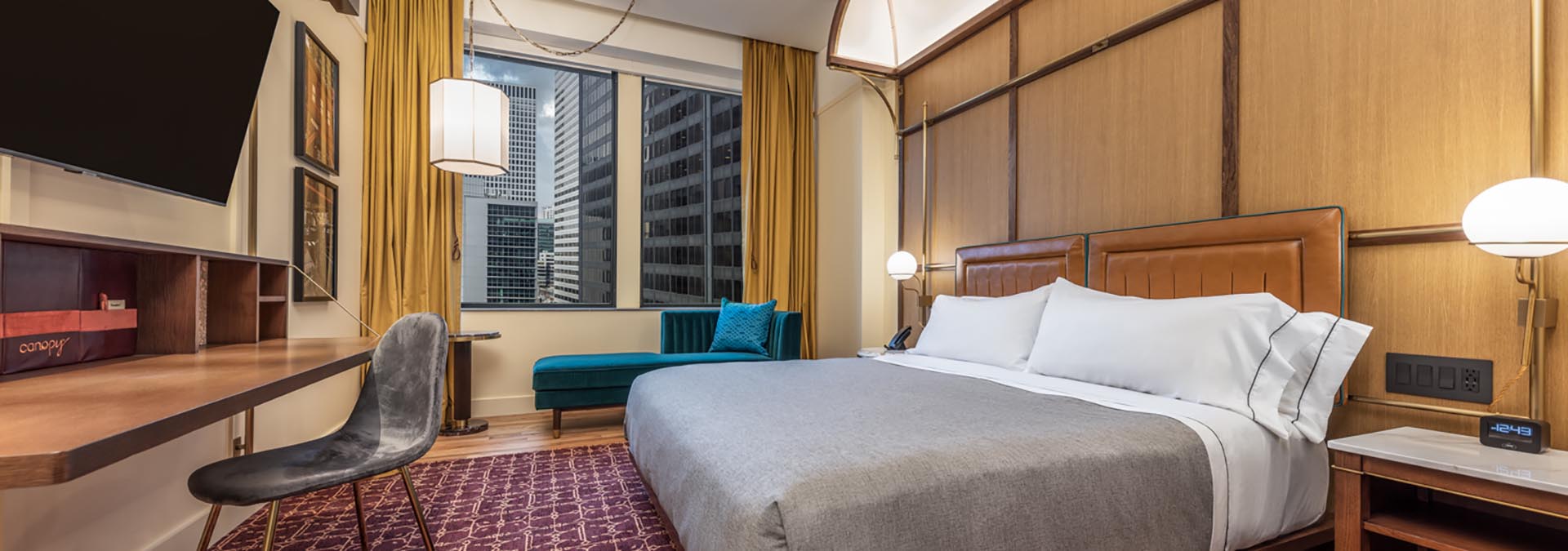 Canopy by Hilton Chicago Central Loop Opens