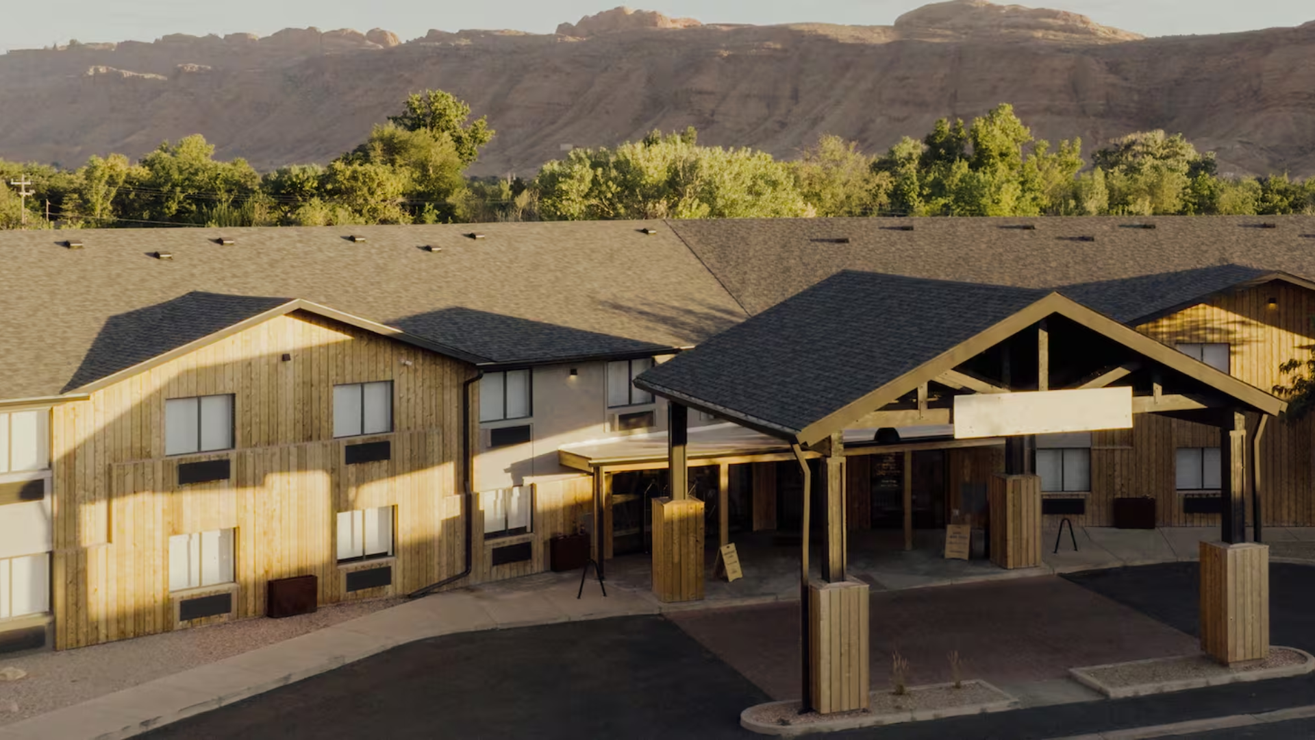 Slackline Moab, Outset Collection by Hilton Marks Debut of Company’s ...